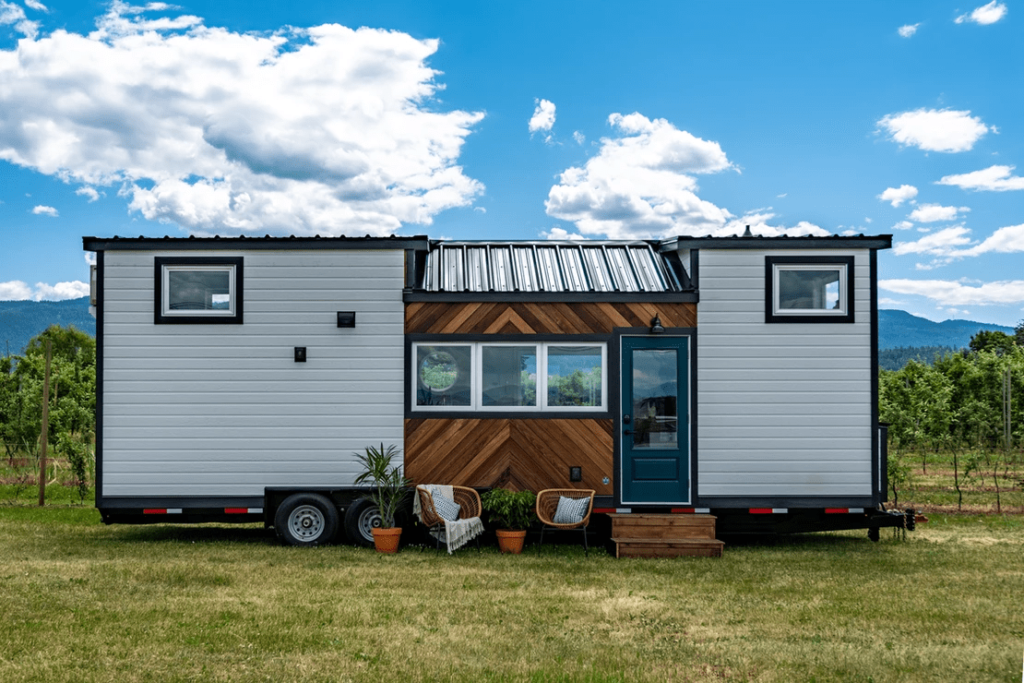 Carry Your Living Space With You - Life Tiny House
