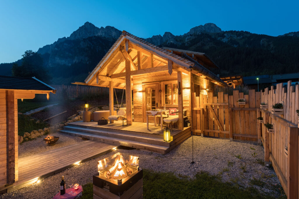 Modern Chalet with Rustic Design - Life Tiny House