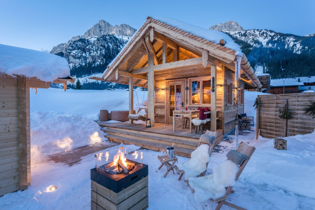 Modern Chalet with Rustic Design - Life Tiny House