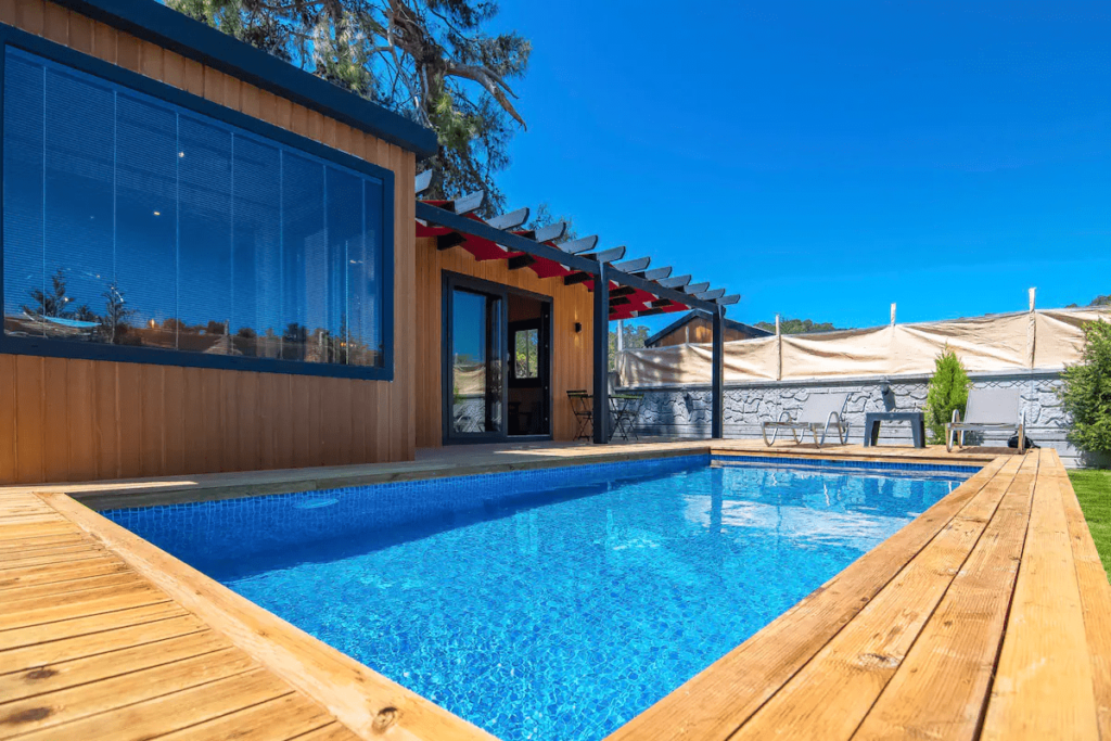 Tiny House With Pool Near The Sea Holiday - Life Tiny House