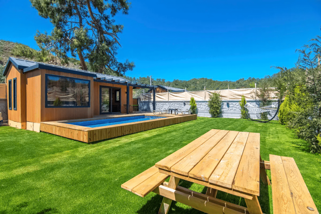Tiny House With Pool Near The Sea Holiday - Life Tiny House