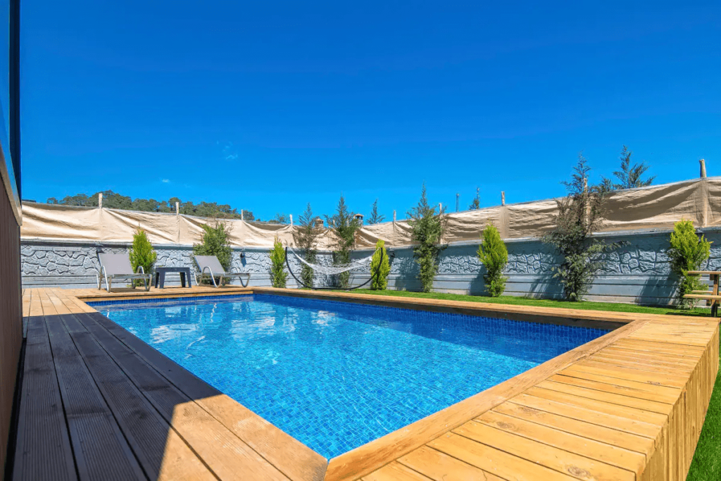 Tiny House With Pool Near The Sea Holiday - Life Tiny House