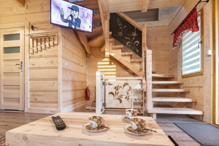 Gorgeous Tiny Holiday House - Life Tiny House