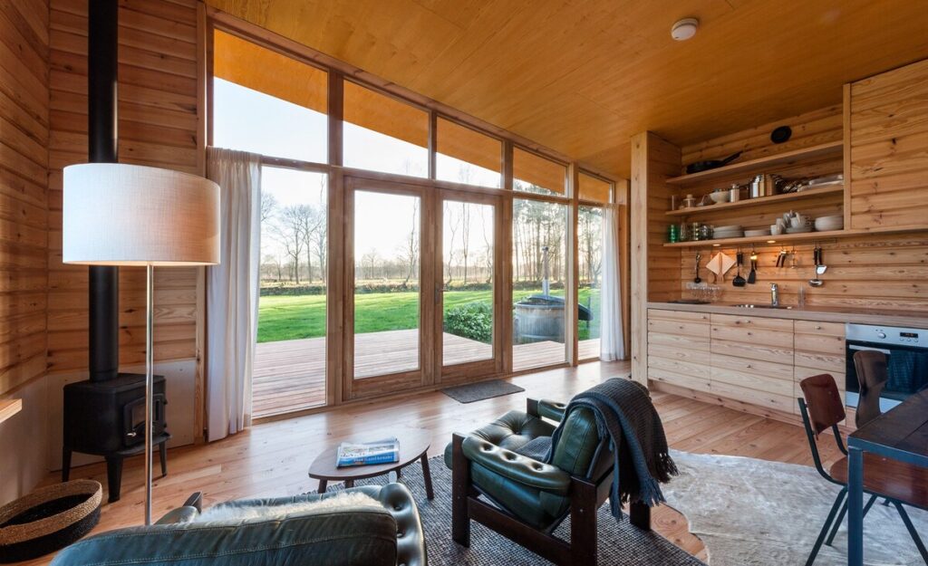 Tiny House in the Middle of Nature - Life Tiny House