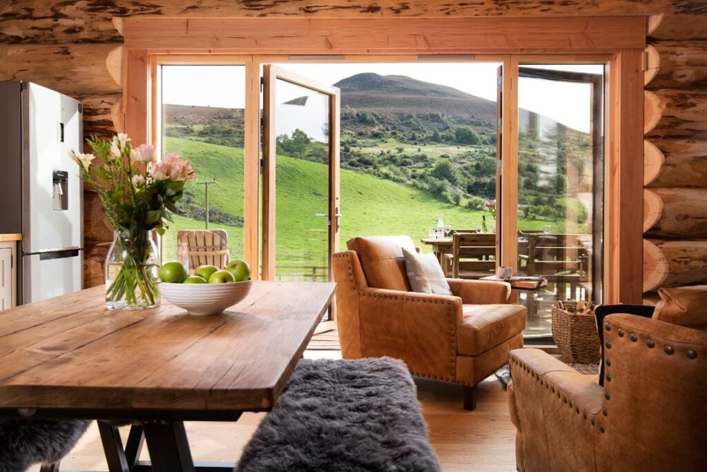 Great Cabin House for Vacation - Life Tiny House
