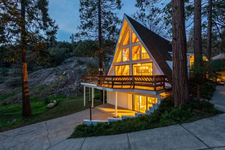 Take A Look Inside This Cozy A Frame Cabin - Life Tiny House