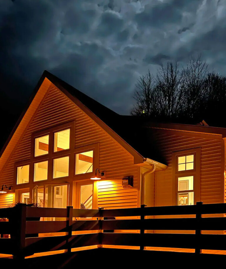 Living in a Peaceful Home - Life Tiny House