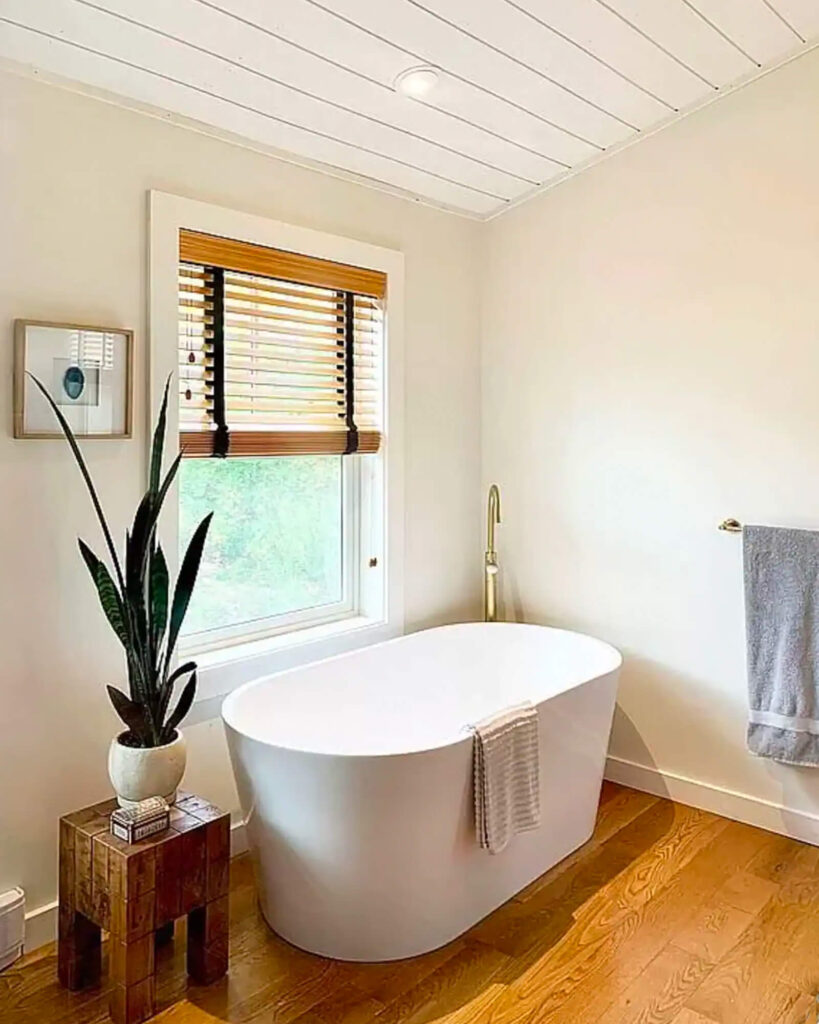 Living in a Peaceful Home - Life Tiny House