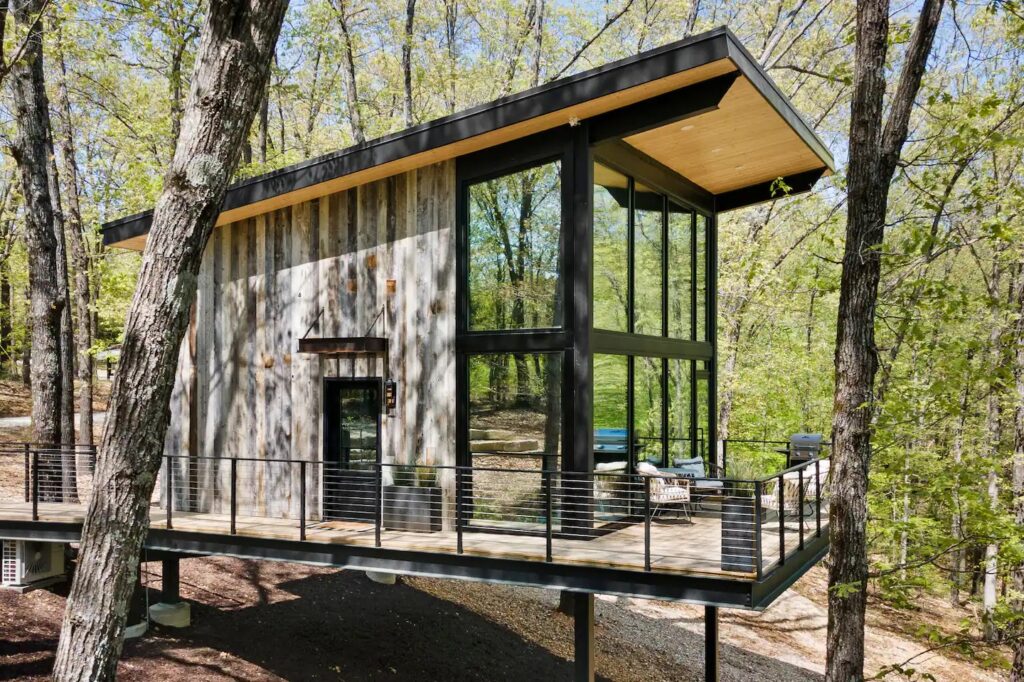 Pretty Comfortable Modern Home Design - Life Tiny House