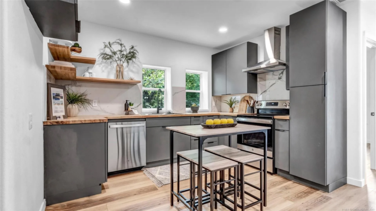 90 Sqm Wonderfully Designed Tiny House - Life Tiny House