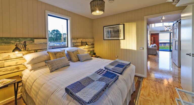 Container House Design By The Sea - Life Tiny House