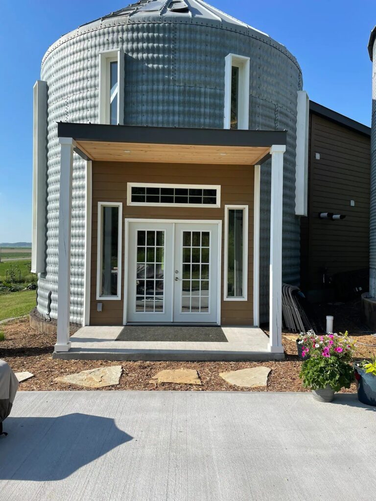 Water Tank House Project - Life Tiny House
