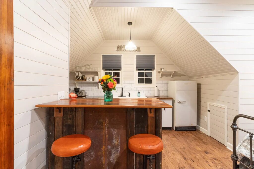 Authentic Tiny House - Life Tiny House
