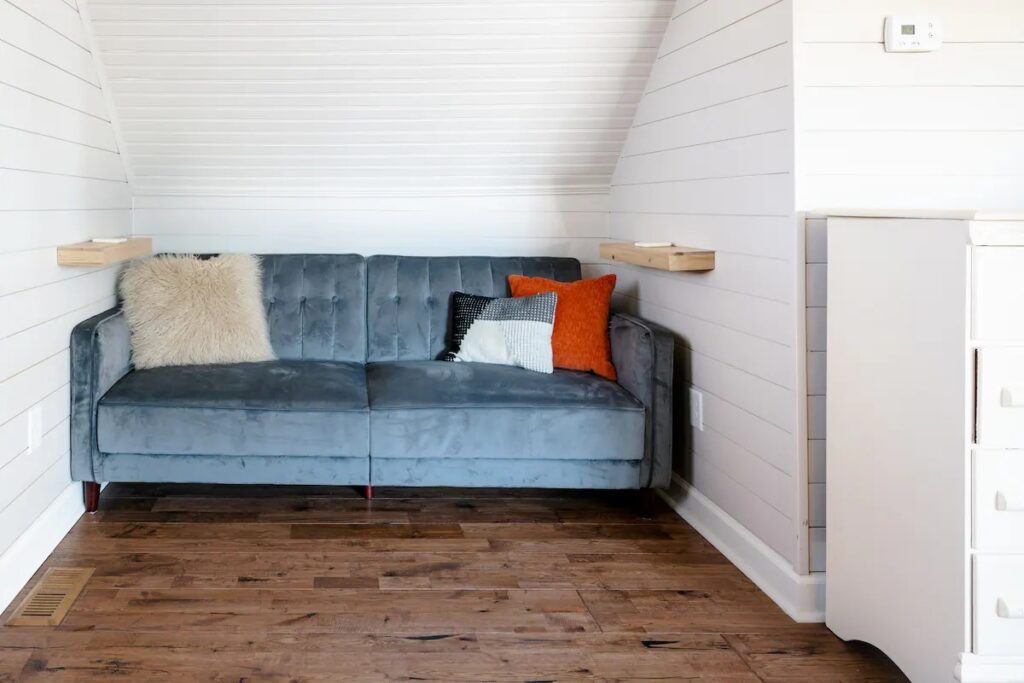 Authentic Tiny House - Life Tiny House