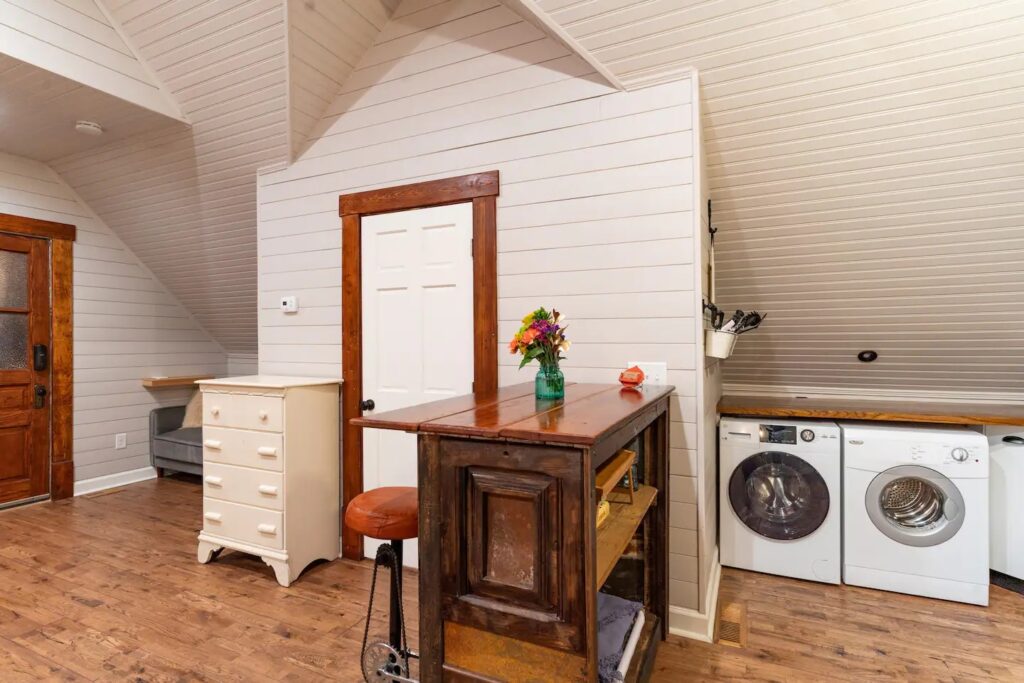 Authentic Tiny House - Life Tiny House
